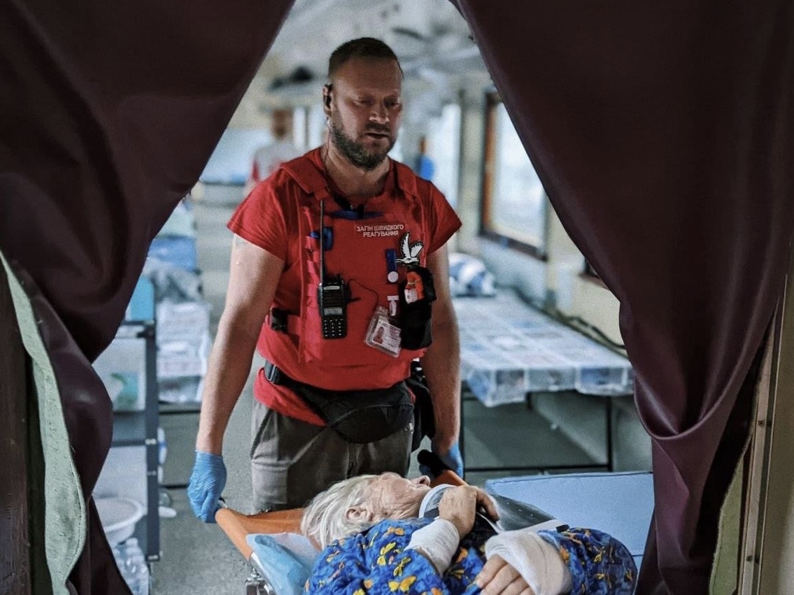 Volunteers of the Reginal Disaster Response Team of the Ukrainian Red ...