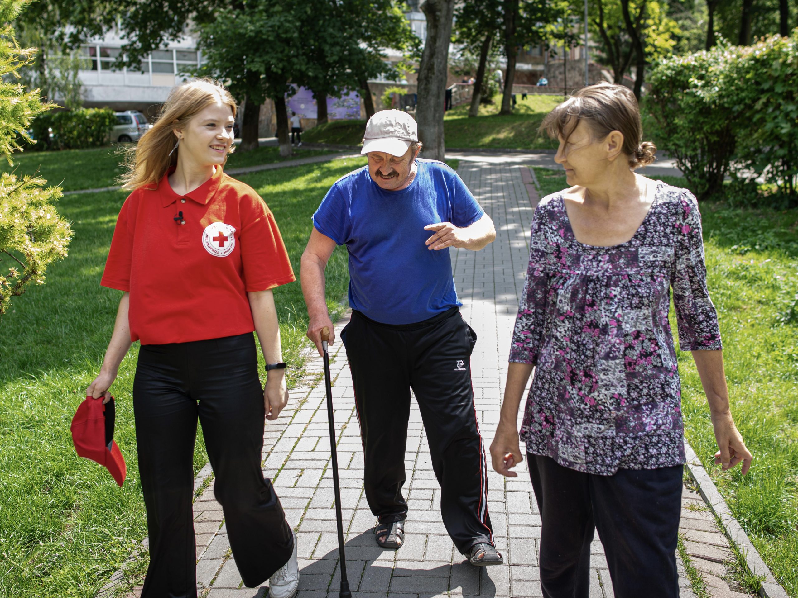 Love and care for neighbors across generations – Ukrainian Red Cross ...