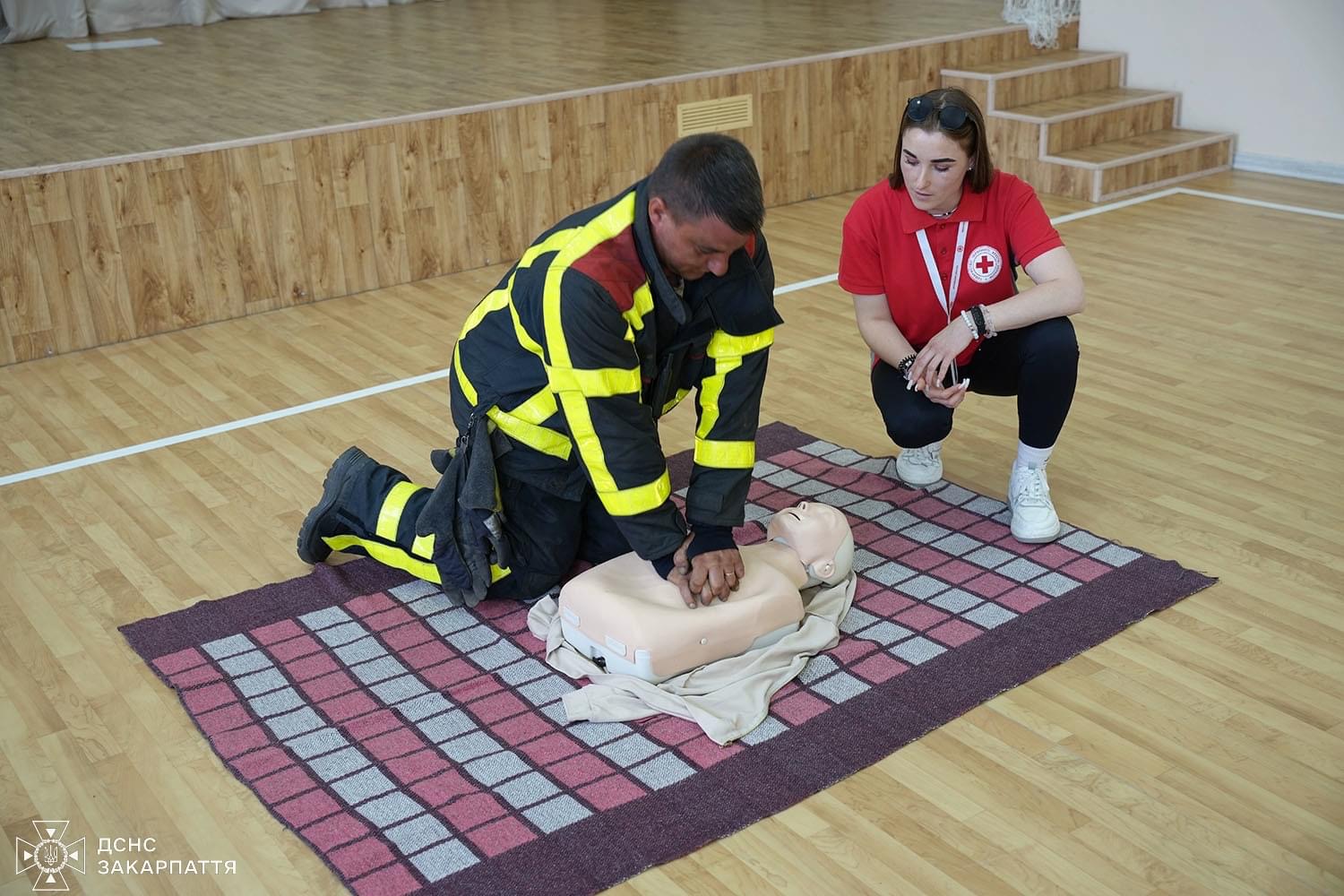 Knowledge That Saves Lives: Ukrainian Red Cross Instructors Teach First ...