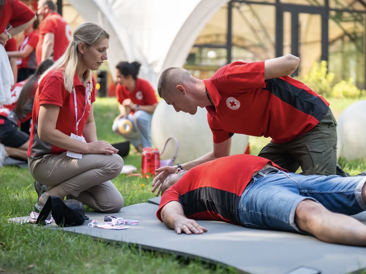 Ukrainska Pravda: How the Ukrainian Red Cross prepares people to ...