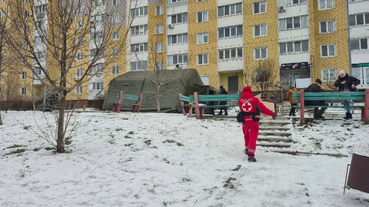 Тwo mobile warming centres operated in Brovary and Zazymia over a two ...