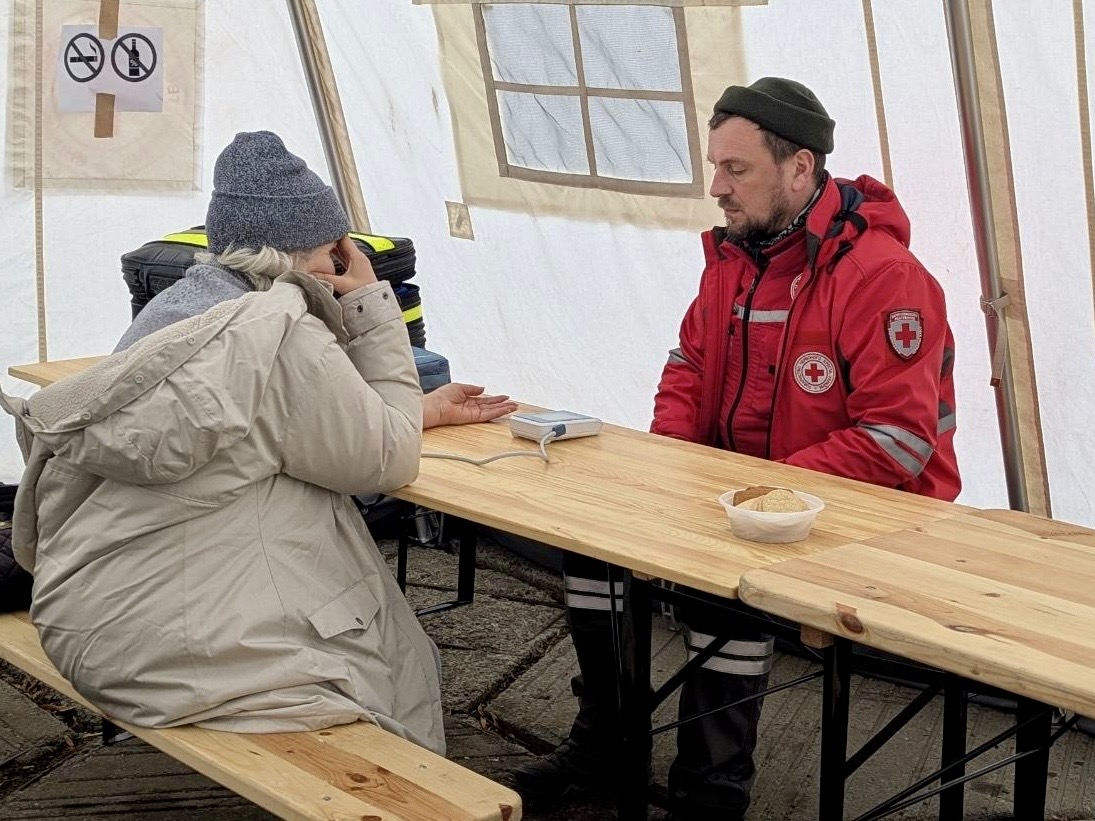 In Poltava, the Ukrainian Red Cross heating point continues to operate ...