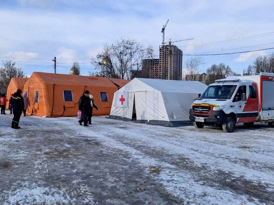 The Ukrainian Red Cross has deployed mobile warming centres to support ...