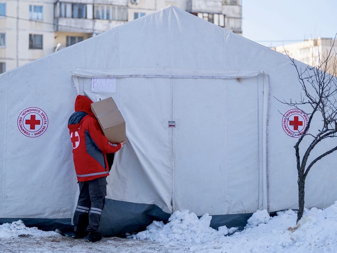 Four Ukrainian Red Cross heating points are already operating in Kyiv ...